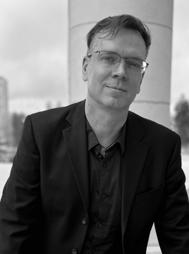 Through an Empty Mirror - The Gay & Lesbian Review